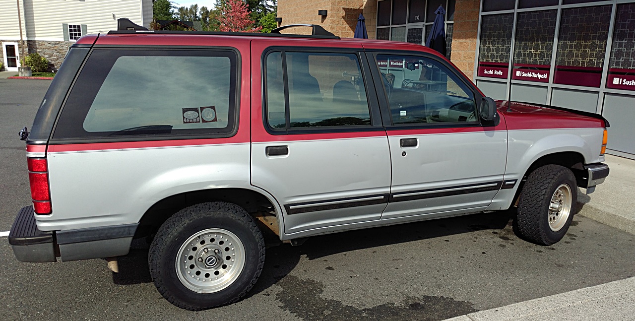 WA Tacoma/Olylmpia: 1992 Ford Explorer XLT 4 door 4x4 KBB Good ...